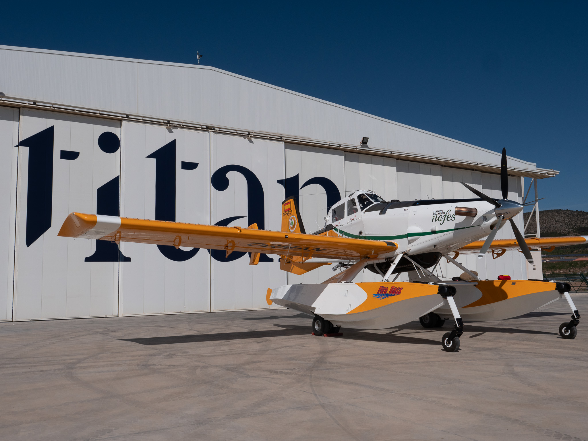 Air Tractor Europe agrees to sell 20 AT-802 firefighting aircraft to ...